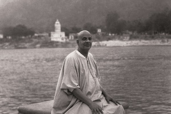 Poems by Swami Sivananda - Sivananda Yoga Vedanta Centres